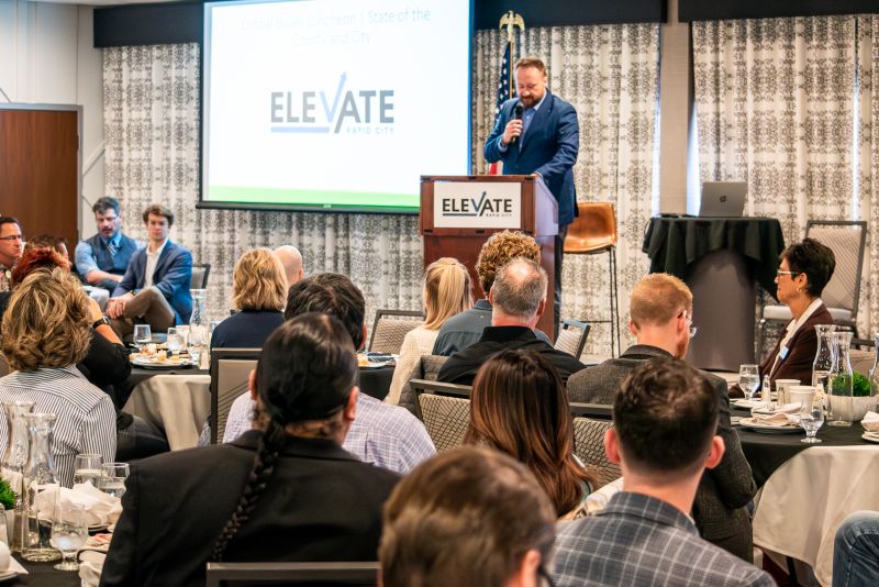 6 New Years Resolutions for Small Business Owners in 2024 - Elevate Rapid City