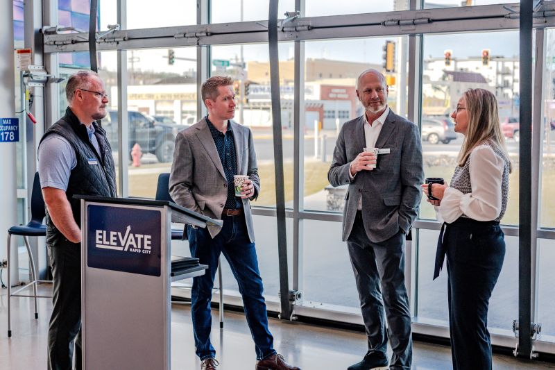 6 New Years Resolutions for Small Business Owners in 2024 - Elevate Rapid City